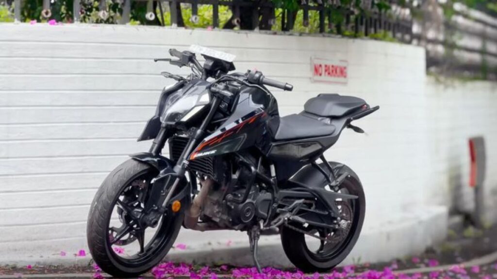 Stop Buying KTM 250 Duke Until 2026 Colours - Cars13